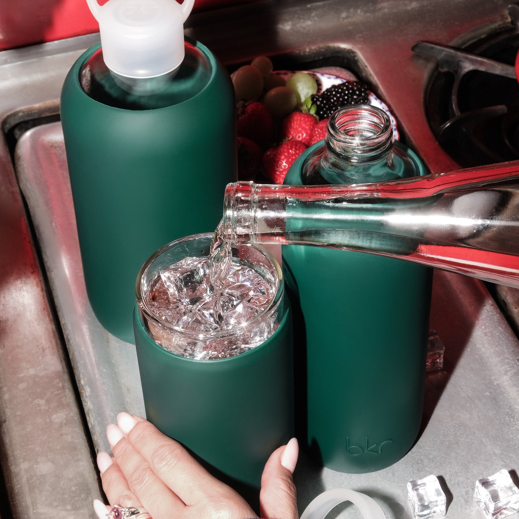 Everly Big bottle 1L (32oz) – bkr